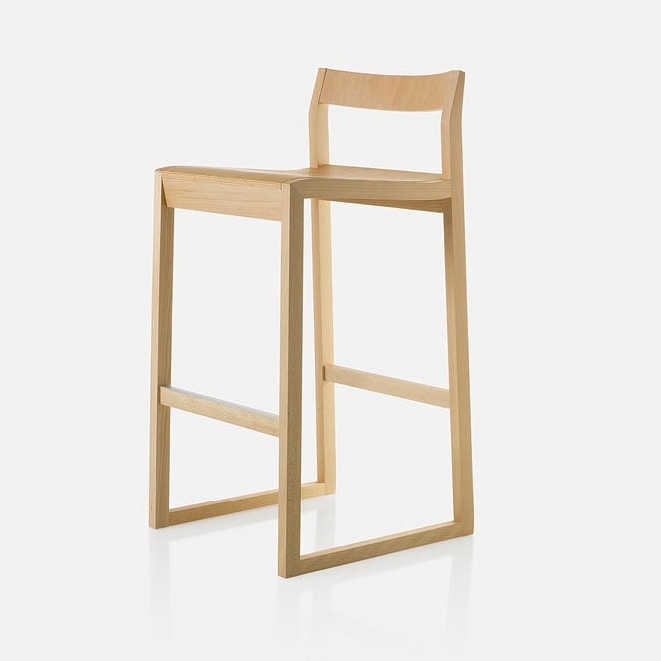 Holzhocker mit raffiniertem Design | IDFdesign